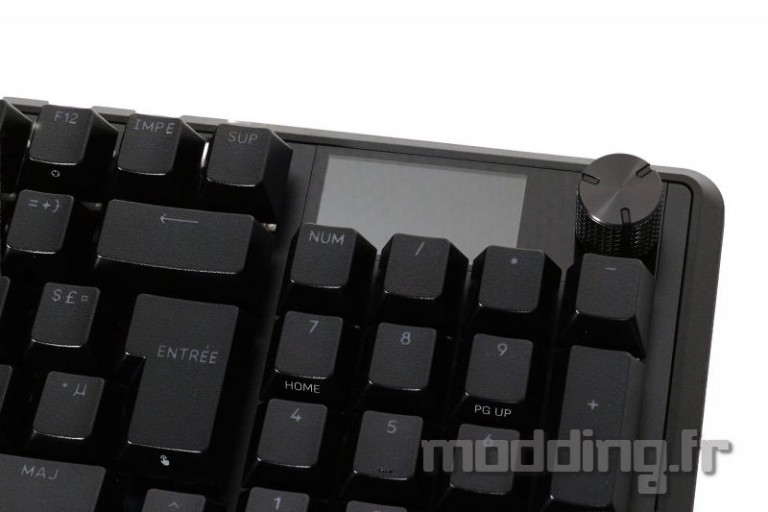 corsair vanguard pro 96 clavier vu écran et molette détail | modding.fr